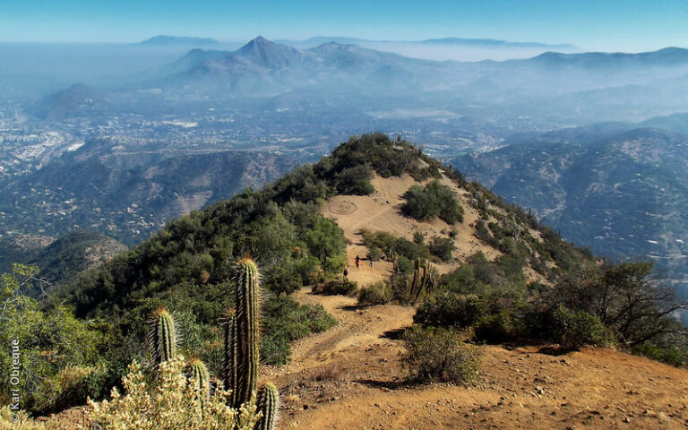 Donde Hacer Trekking Cerca de Santiago - VisitarChile