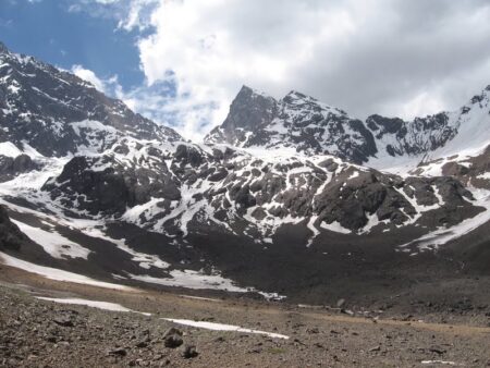 Explorando el Monumento Natural El Morado: Un Paraíso Andino en San ...