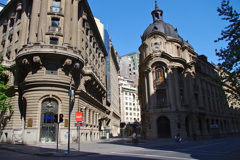 Explora el Edificio de la Bolsa de Comercio de Santiago: Un Tesoro ...